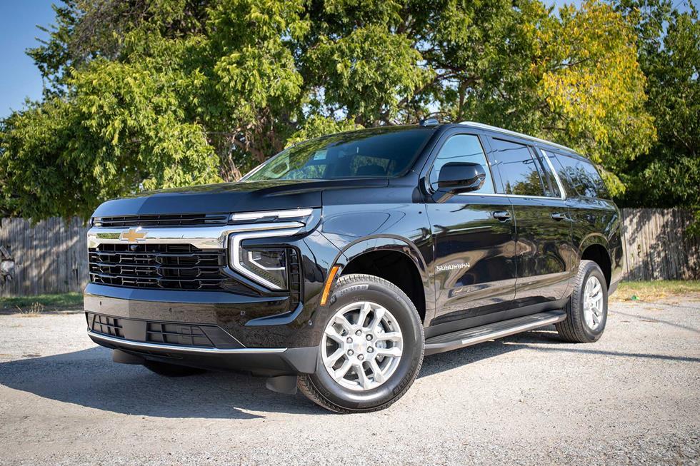 Full-Size Adventurers: 2025 Chevrolet Suburban and Tahoe SUVs | First ...